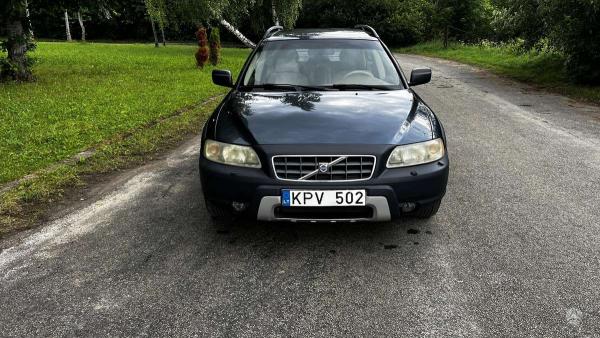Zils Volvo XC70 2005 Šauļi, ar dzinēja tilpumu 2.50 L un nobraukumu 365 tūkst. km par 2800 €, foto 8 vietnē AUTOMOTO.COM.LV