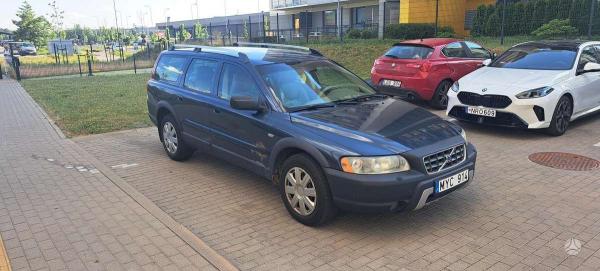 Zils Volvo XC70 2005 Viļņa, ar dzinēja tilpumu 2.40 L un nobraukumu 433 tūkst. km par 2500 €, foto 1 vietnē AUTOMOTO.COM.LV