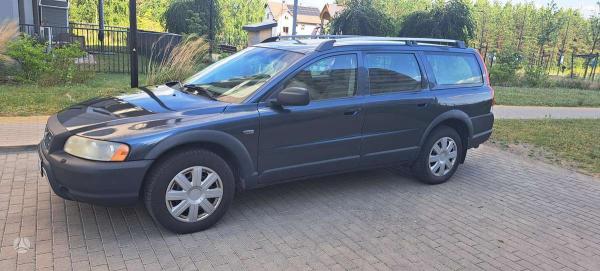 Zils Volvo XC70 2005 Viļņa, ar dzinēja tilpumu 2.40 L un nobraukumu 433 tūkst. km par 2500 €, foto 4 vietnē AUTOMOTO.COM.LV