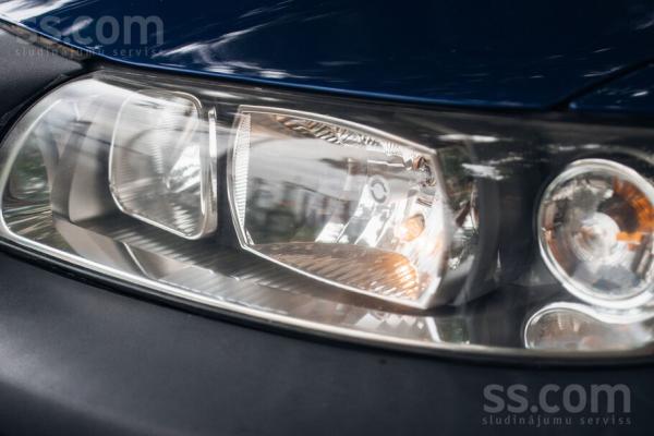 Zils Volvo XC70 2005 Rīga, ar dzinēja tilpumu 2.40 L un nobraukumu 445 tūkst. km par 3950 €, foto 5 vietnē AUTOMOTO.COM.LV