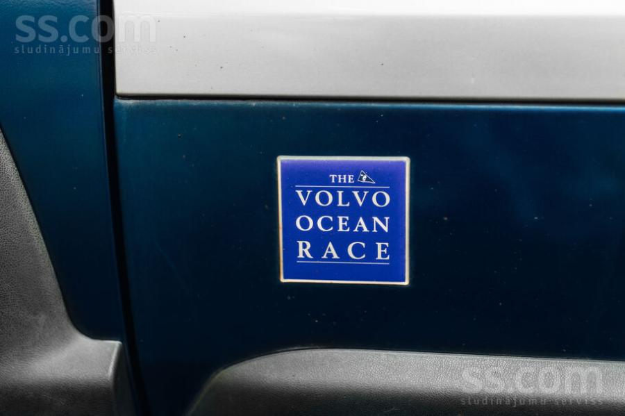 Zils Volvo XC70 2005 Rīga, ar dzinēja tilpumu 2.40 L un nobraukumu 445 tūkst. km par 3950 €, foto 8 vietnē AUTOMOTO.COM.LV