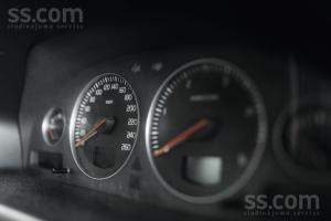 Zils Volvo XC70 2005 Rīga, ar dzinēja tilpumu 2.40 L un nobraukumu 445 tūkst. km par 3950 €, foto 10 vietnē AUTOMOTO.COM.LV