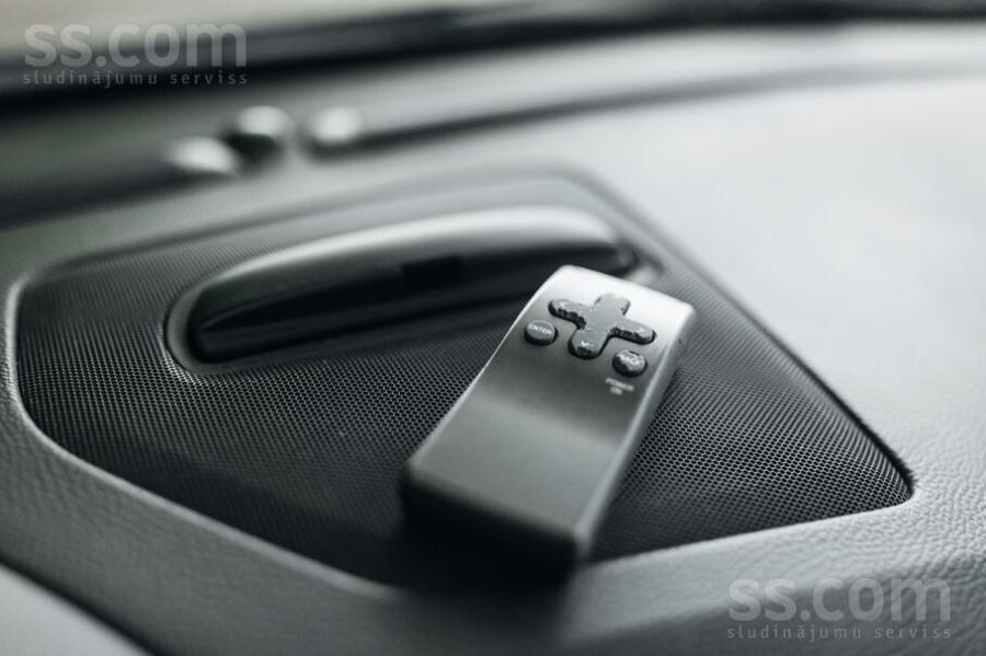 Zils Volvo XC70 2005 Rīga, ar dzinēja tilpumu 2.40 L un nobraukumu 445 tūkst. km par 3950 €, foto 14 vietnē AUTOMOTO.COM.LV