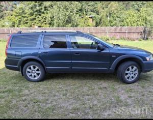 Blue Volvo XC70 2005 in Tukums, with an engine capacity of 2.40 L and mileage of 272 thousand km for 5300 €, photo  on AUTOMOTO.COM.LV