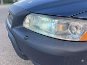 Blue Volvo XC70 2005 in Ukmerge, with an engine capacity of 2.40 L and mileage of 325 thousand km for 2250 €, photo 19 on AUTOMOTO.COM.LV