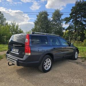 Zils Volvo XC70 2005 Rīga, ar dzinēja tilpumu 2.40 L un nobraukumu 325 tūkst. km par 4450 €, foto 7 vietnē AUTOMOTO.COM.LV
