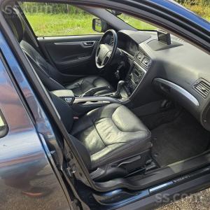 Zils Volvo XC70 2005 Rīga, ar dzinēja tilpumu 2.40 L un nobraukumu 325 tūkst. km par 4450 €, foto 15 vietnē AUTOMOTO.COM.LV