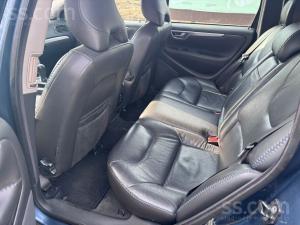 Blue Volvo XC70 2005 in Riga, with an engine capacity of 2.50 L and mileage of 312 thousand km for 4000 €, photo 7 on AUTOMOTO.COM.LV