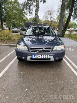 Blue Volvo XC70 2005 in Riga, with an engine capacity of 2.50 L and mileage of 312 thousand km for 4000 €, photo 10 on AUTOMOTO.COM.LV