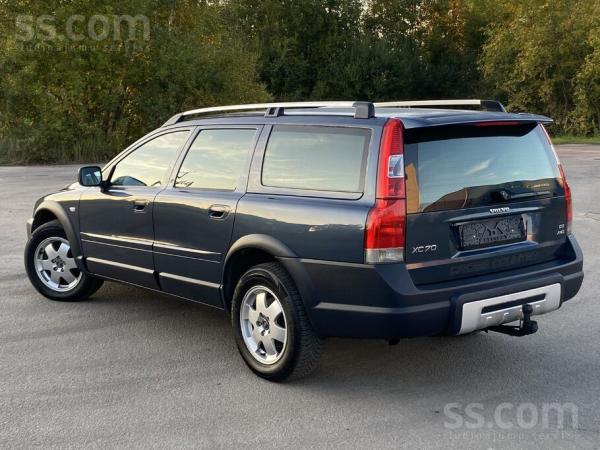 Вольво ХС70 2005 в Рига на AUTOMOTO.COM.LV Синий Вольво ХС70 2005 в Рига, объемом двигателя 2.40 л и пробегом 342 тыс. км за 4750 €, фото 10 на AUTOMOTO.COM.LV