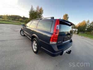 Blue Volvo XC70 2005 in Riga, with an engine capacity of 2.40 L and mileage of 342 thousand km for 4750 €, photo 14 on AUTOMOTO.COM.LV