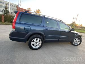 Blue Volvo XC70 2005 in Riga, with an engine capacity of 2.40 L and mileage of 342 thousand km for 4750 €, photo 17 on AUTOMOTO.COM.LV