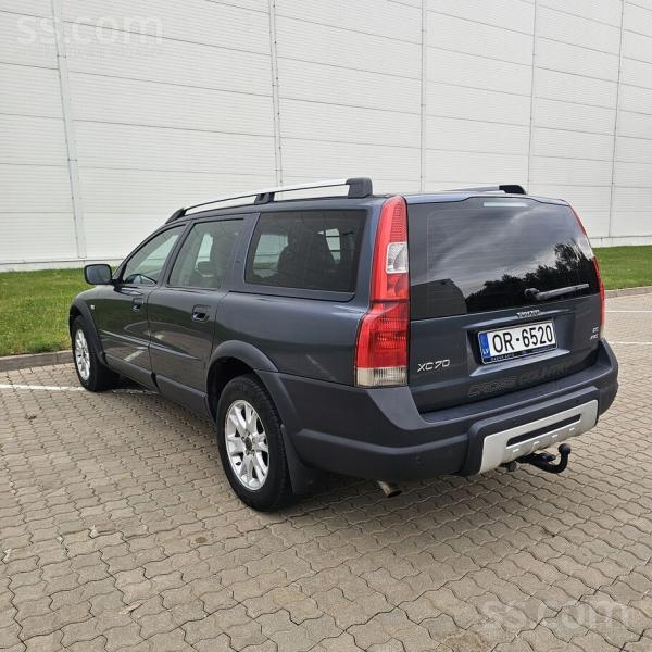 Volvo XC70 2005 RÄ«ga vietnÄ Zils Volvo XC70 2005 RÄ«ga, ar dzinÄja tilpumu 2.40 L un nobraukumu 325 tÅ«kst. km par 3940 ā¬, foto 7 vietnÄ AUTOMOTO.COM.LV