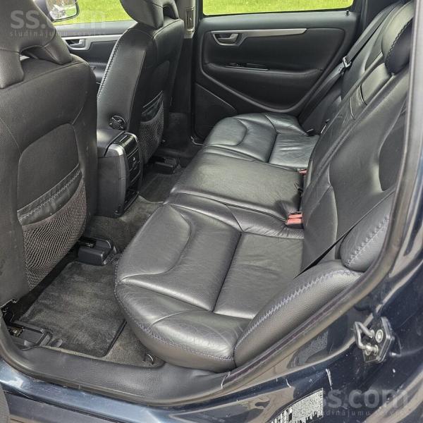 Volvo XC70 2005 RÄ«ga vietnÄ Zils Volvo XC70 2005 RÄ«ga, ar dzinÄja tilpumu 2.40 L un nobraukumu 325 tÅ«kst. km par 3940 ā¬, foto 11 vietnÄ AUTOMOTO.COM.LV