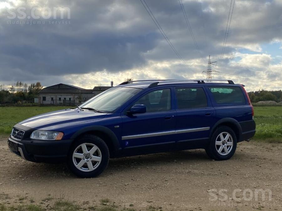 Blue Volvo XC70 2005 in Riga, with an engine capacity of 2.40 L and mileage of 340 thousand km for 3950 €, photo 7 on AUTOMOTO.COM.LV