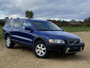 Blue Volvo XC70 2005 in Riga, with an engine capacity of 2.40 L and mileage of 340 thousand km for 3950 €, photo 8 on AUTOMOTO.COM.LV