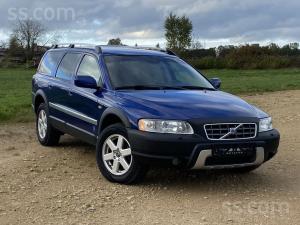 Blue Volvo XC70 2005 in Riga, with an engine capacity of 2.40 L and mileage of 340 thousand km for 3950 €, photo 9 on AUTOMOTO.COM.LV