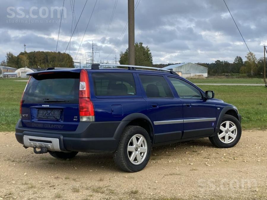 Blue Volvo XC70 2005 in Riga, with an engine capacity of 2.40 L and mileage of 340 thousand km for 3950 €, photo 13 on AUTOMOTO.COM.LV
