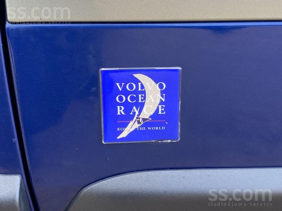 Blue Volvo XC70 2005 in Riga, with an engine capacity of 2.40 L and mileage of 340 thousand km for 3950 €, photo 16 on AUTOMOTO.COM.LV