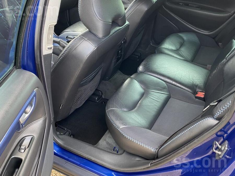 Blue Volvo XC70 2005 in Riga, with an engine capacity of 2.40 L and mileage of 340 thousand km for 3950 €, photo 20 on AUTOMOTO.COM.LV