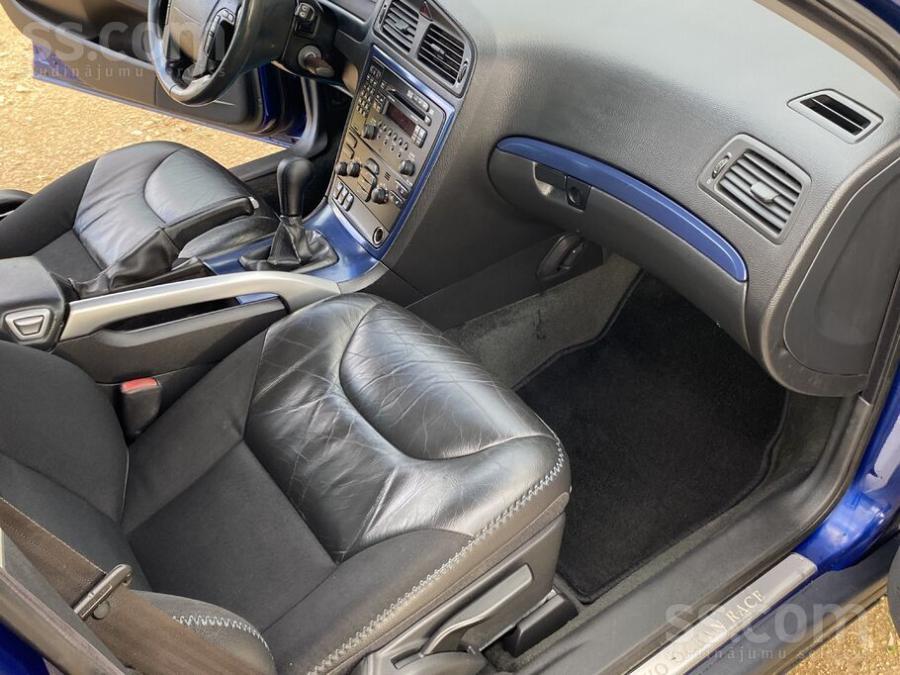 Blue Volvo XC70 2005 in Riga, with an engine capacity of 2.40 L and mileage of 340 thousand km for 3950 €, photo 23 on AUTOMOTO.COM.LV