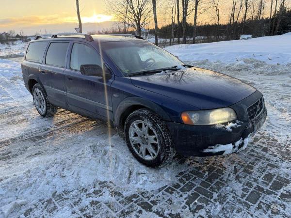Zils Volvo XC70 2006 Viļņa, ar dzinēja tilpumu 2.40 L un nobraukumu 343 tūkst. km par 4750 €, foto 2 vietnē AUTOMOTO.COM.LV