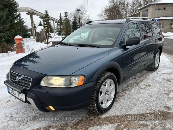Zils Volvo XC70 2006 Paide, ar dzinēja tilpumu 2.40 L un nobraukumu 368 tūkst. km par 3900 €, foto 4 vietnē AUTOMOTO.COM.LV