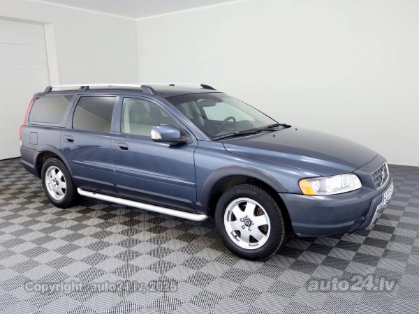 Zils Volvo XC70 2006 Tallina, ar dzinēja tilpumu 2.40 L un nobraukumu 288 tūkst. km par 2199 €, foto 1 vietnē AUTOMOTO.COM.LV