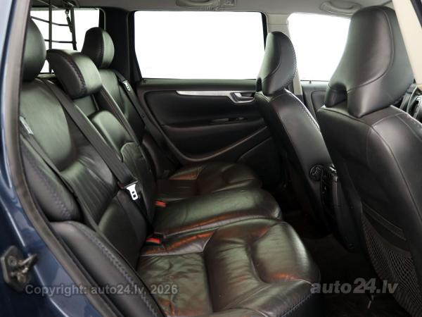 Zils Volvo XC70 2006 Tallina, ar dzinēja tilpumu 2.40 L un nobraukumu 288 tūkst. km par 2199 €, foto 7 vietnē AUTOMOTO.COM.LV