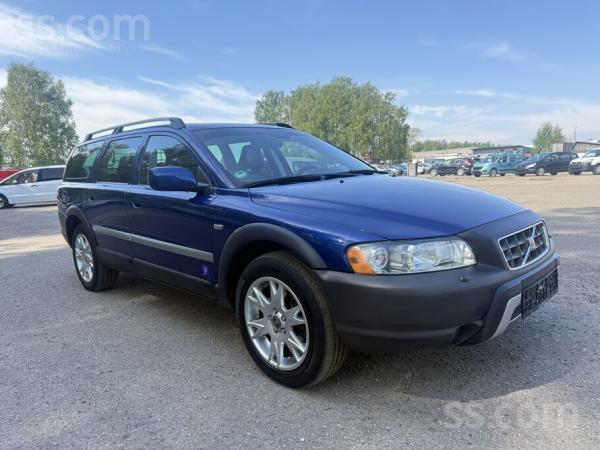 Blue Volvo XC70 2006 in Riga, with an engine capacity of 2.40 L and mileage of 282 thousand km for 4580 €, photo 2 on AUTOMOTO.COM.LV
