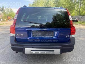 Blue Volvo XC70 2006 in Riga, with an engine capacity of 2.40 L and mileage of 282 thousand km for 4580 €, photo 6 on AUTOMOTO.COM.LV