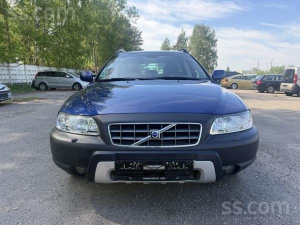 Blue Volvo XC70 2006 in Riga, with an engine capacity of 2.40 L and mileage of 282 thousand km for 4580 €, photo 6 on AUTOMOTO.COM.LV