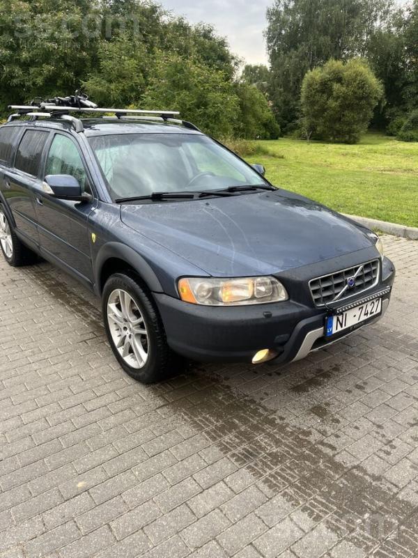 Zils Volvo XC70 2006 Cēsis, ar dzinēja tilpumu 2.40 L un nobraukumu 0 tūkst. km par 4600 €, foto 4 vietnē AUTOMOTO.COM.LV