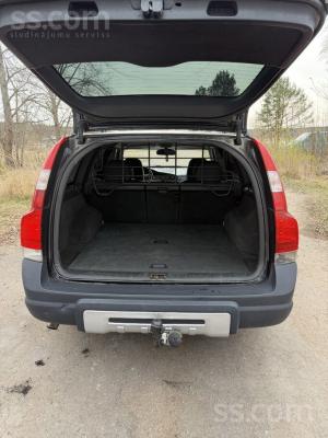 Zils Volvo XC70 2006 Rīga, ar dzinēja tilpumu 2.40 L un nobraukumu 398 tūkst. km par 3700 €, foto 5 vietnē AUTOMOTO.COM.LV