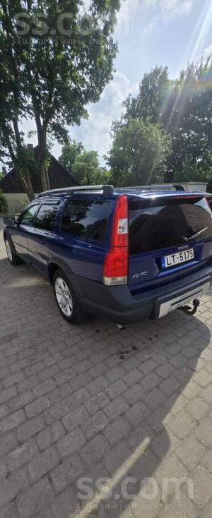 Zils Volvo XC70 2006 Tukums, ar dzinēja tilpumu 2.40 L un nobraukumu 414 tūkst. km par 3950 €, foto 7 vietnē AUTOMOTO.COM.LV