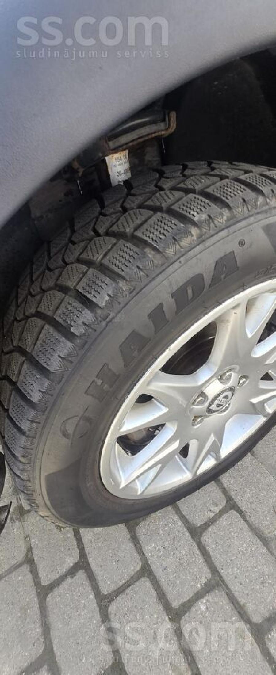 Zils Volvo XC70 2006 Tukums, ar dzinēja tilpumu 2.40 L un nobraukumu 414 tūkst. km par 3950 €, foto 8 vietnē AUTOMOTO.COM.LV