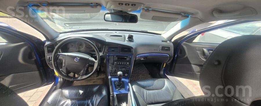 Zils Volvo XC70 2006 Tukums, ar dzinēja tilpumu 2.40 L un nobraukumu 414 tūkst. km par 3950 €, foto 12 vietnē AUTOMOTO.COM.LV
