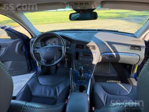 Zils Volvo XC70 2006 Ventspils, ar dzinēja tilpumu 2.40 L un nobraukumu 322 tūkst. km par 2650 €, foto 8 vietnē AUTOMOTO.COM.LV