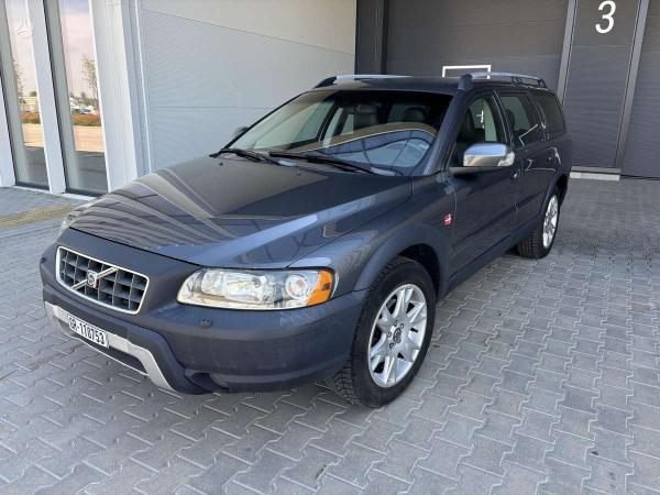 Blue Volvo XC70 2006 in Vilnius, with an engine capacity of 2.40 L and mileage of 228 thousand km for 3650 €, photo 1 on AUTOMOTO.COM.LV