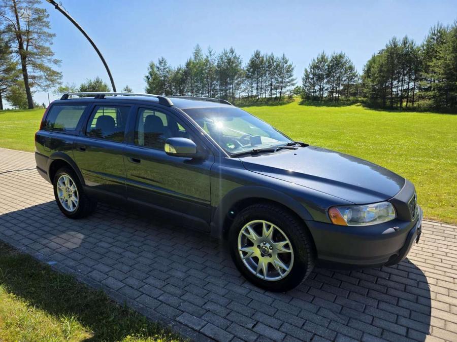 Zils Volvo XC70 2006 Telšiai, ar dzinēja tilpumu 2.40 L un nobraukumu 314 tūkst. km par 3750 €, foto 9 vietnē AUTOMOTO.COM.LV