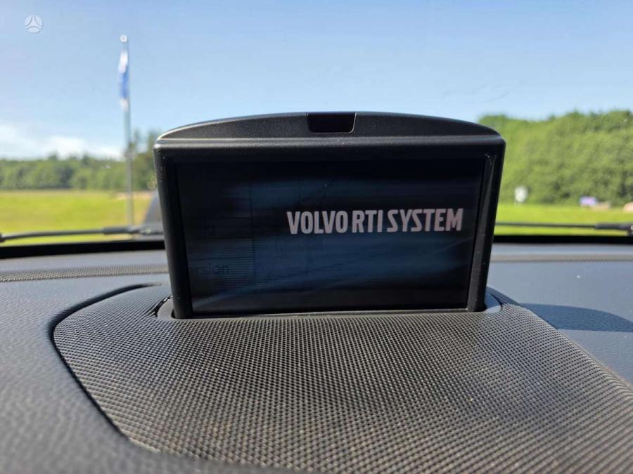 Zils Volvo XC70 2006 Telšiai, ar dzinēja tilpumu 2.40 L un nobraukumu 314 tūkst. km par 3750 €, foto 39 vietnē AUTOMOTO.COM.LV