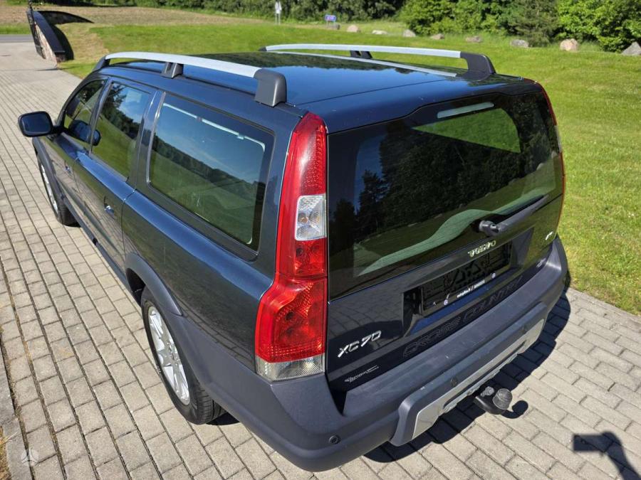 Zils Volvo XC70 2006 Telšiai, ar dzinēja tilpumu 2.40 L un nobraukumu 314 tūkst. km par 3750 €, foto 46 vietnē AUTOMOTO.COM.LV
