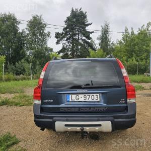 Zils Volvo XC70 2006 Rīga, ar dzinēja tilpumu 2.40 L un nobraukumu 370 tūkst. km par 3970 €, foto 6 vietnē AUTOMOTO.COM.LV