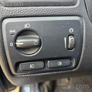 Zils Volvo XC70 2006 Rīga, ar dzinēja tilpumu 2.40 L un nobraukumu 370 tūkst. km par 3970 €, foto 19 vietnē AUTOMOTO.COM.LV