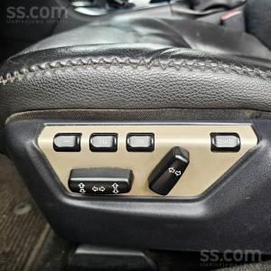 Zils Volvo XC70 2006 Rīga, ar dzinēja tilpumu 2.40 L un nobraukumu 370 tūkst. km par 3890 €, foto 19 vietnē AUTOMOTO.COM.LV