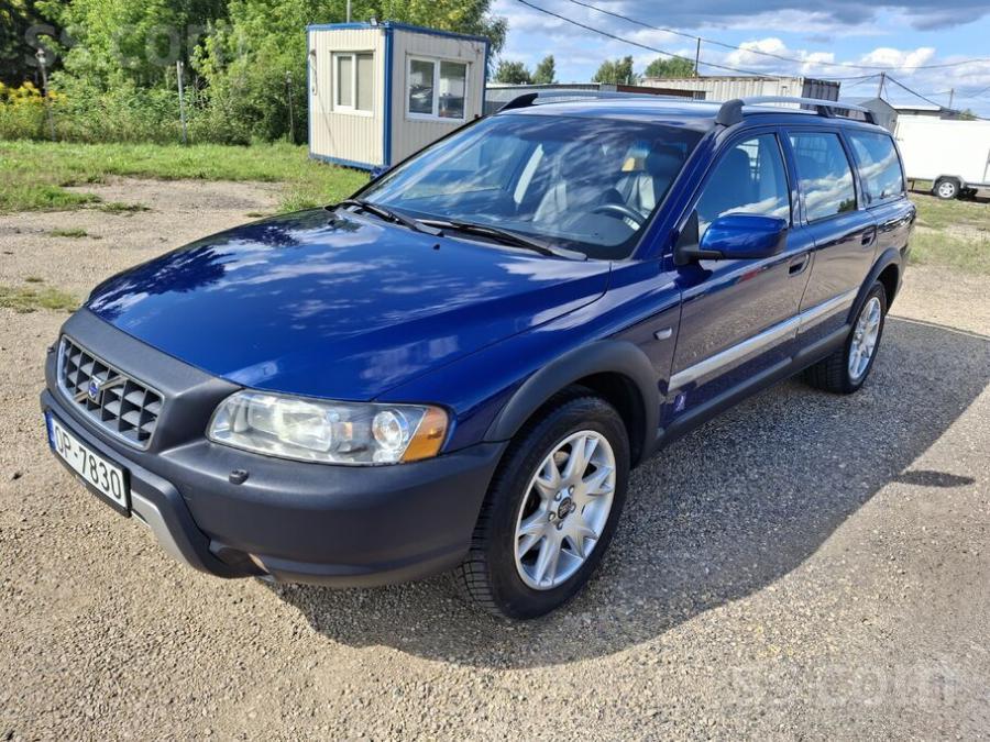 Blue Volvo XC70 2006 in Riga, with an engine capacity of 2.40 L and mileage of 242 thousand km for 5695 €, photo 1 on AUTOMOTO.COM.LV