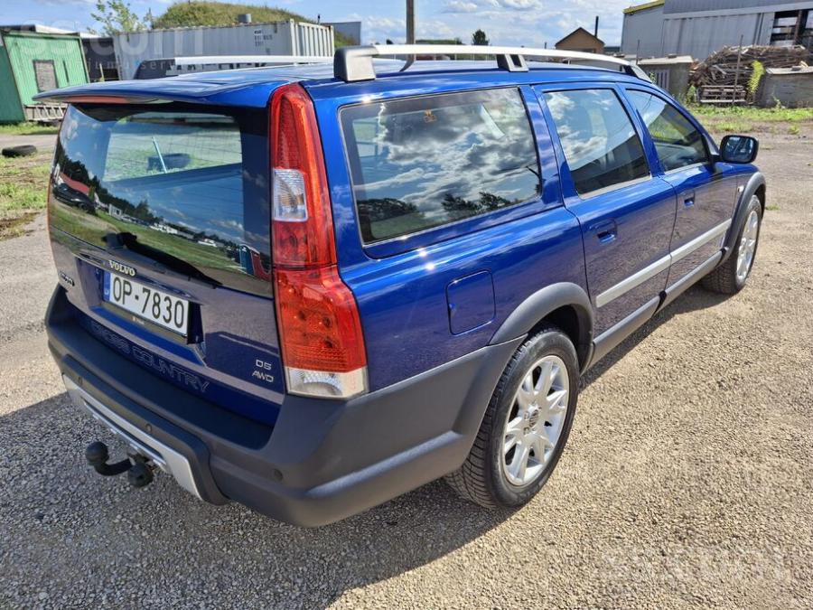 Blue Volvo XC70 2006 in Riga, with an engine capacity of 2.40 L and mileage of 242 thousand km for 5695 €, photo 7 on AUTOMOTO.COM.LV