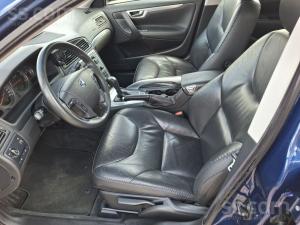Blue Volvo XC70 2006 in Riga, with an engine capacity of 2.40 L and mileage of 242 thousand km for 5695 €, photo 9 on AUTOMOTO.COM.LV