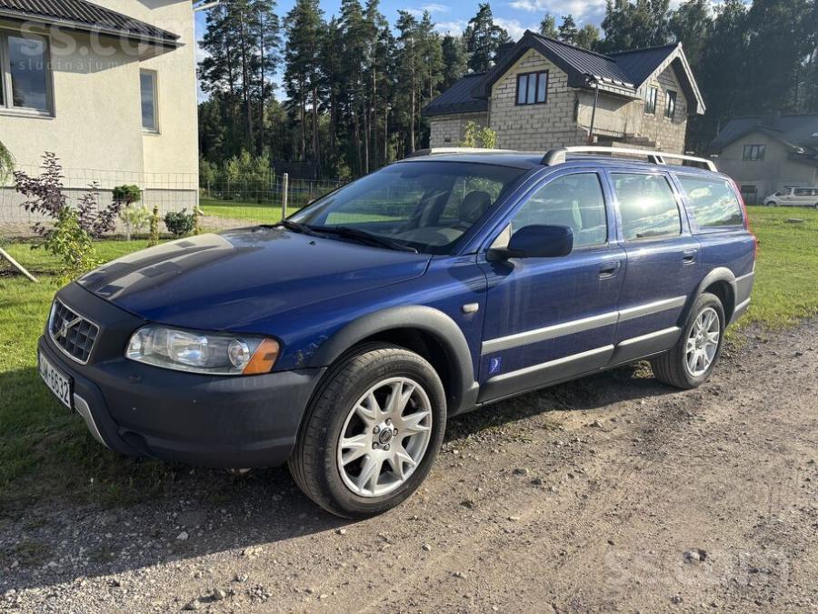 Zils Volvo XC70 2006 Rīga, ar dzinēja tilpumu 2.40 L un nobraukumu 394 tūkst. km par 2200 €, foto 4 vietnē AUTOMOTO.COM.LV