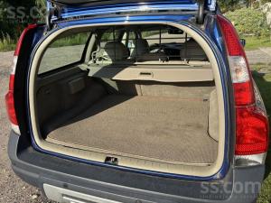 Zils Volvo XC70 2006 Rīga, ar dzinēja tilpumu 2.40 L un nobraukumu 394 tūkst. km par 2200 €, foto 11 vietnē AUTOMOTO.COM.LV
